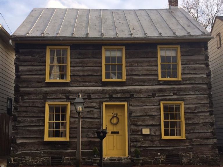 30 Amazing Log Cabins You Have To See To Believe